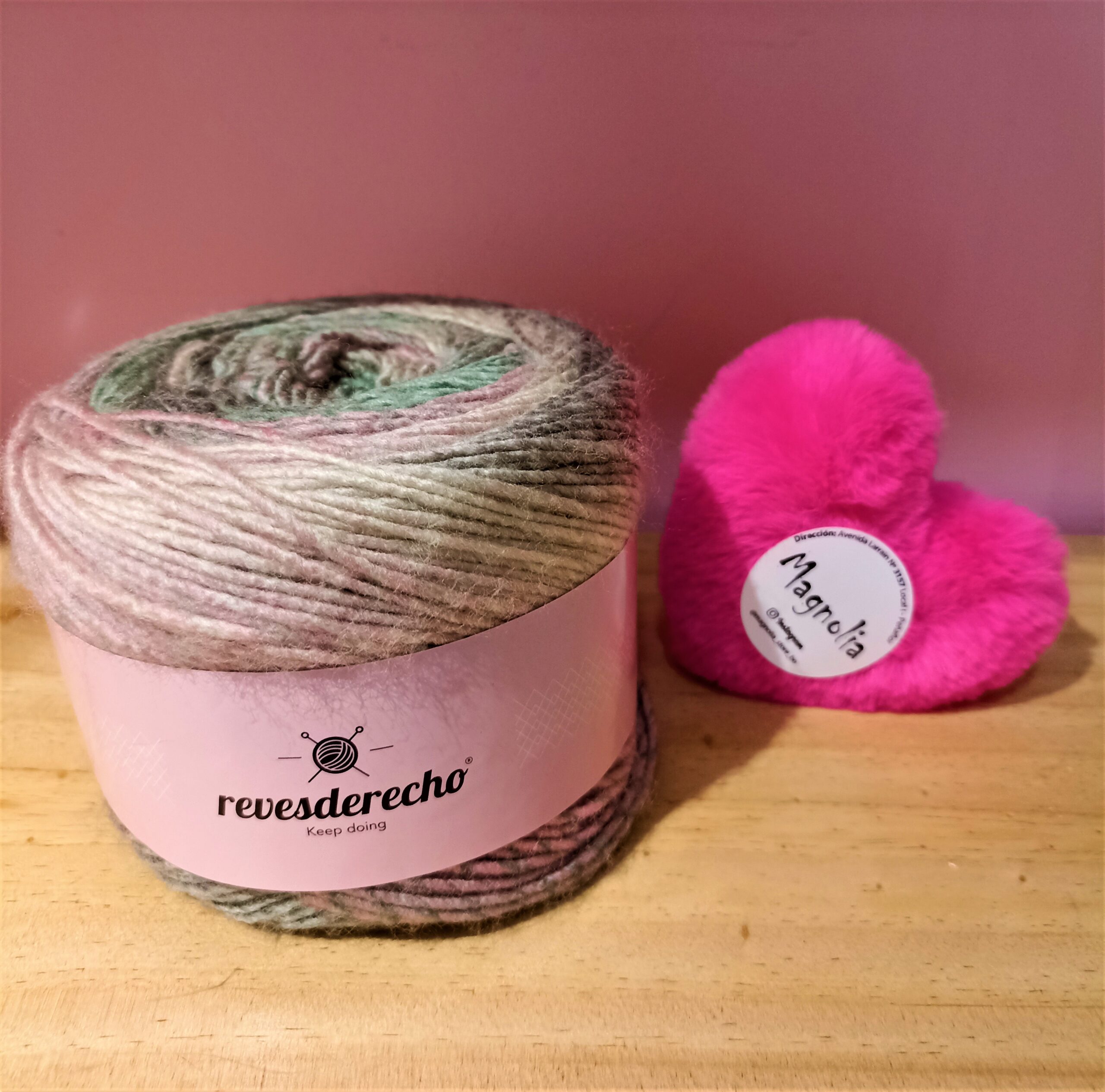 Lana revesderecho 100 gr SECRET - Importadora Ombu